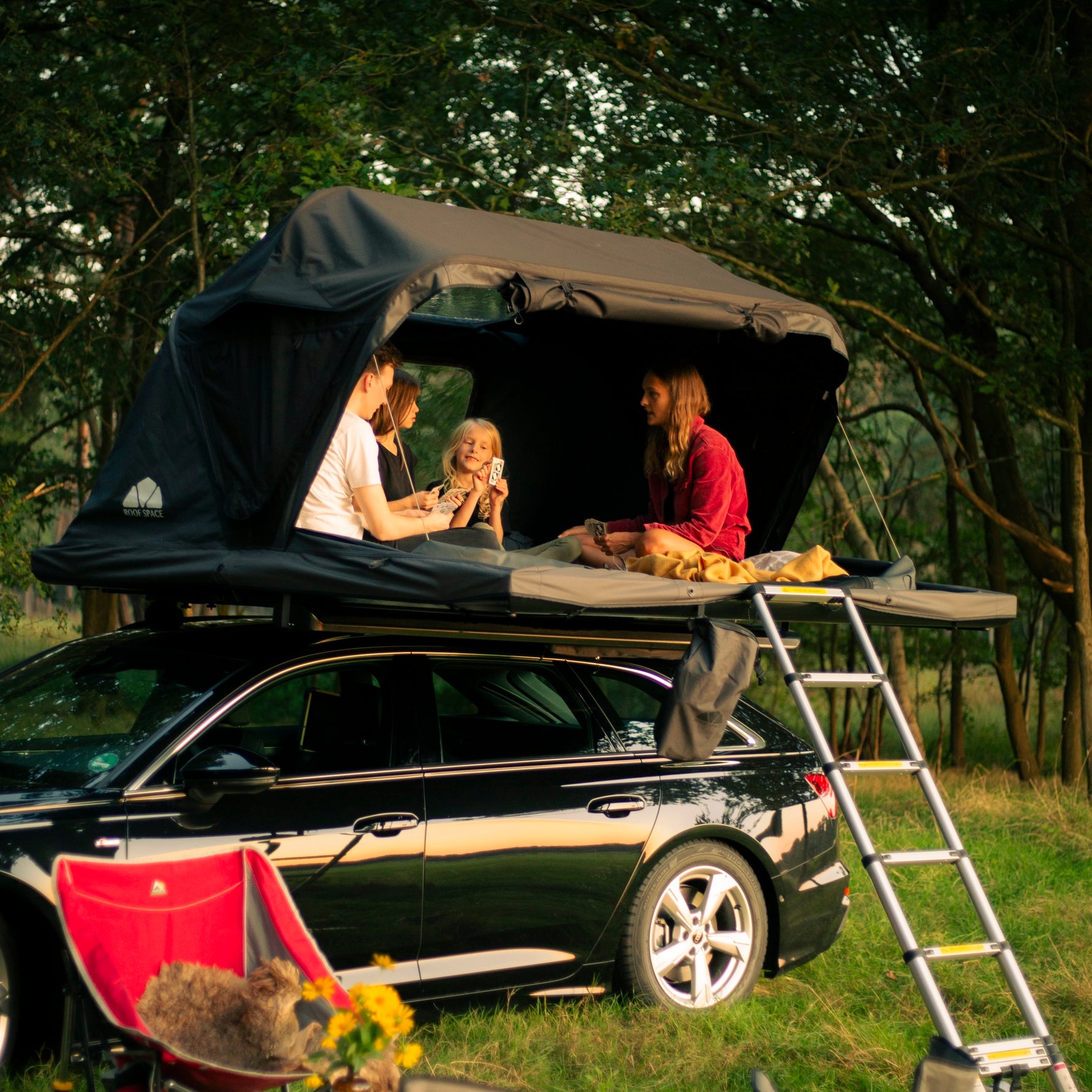 Dachzelt für 4 Personen für dein Auto - ROOF SPACE 4 – Roof Space